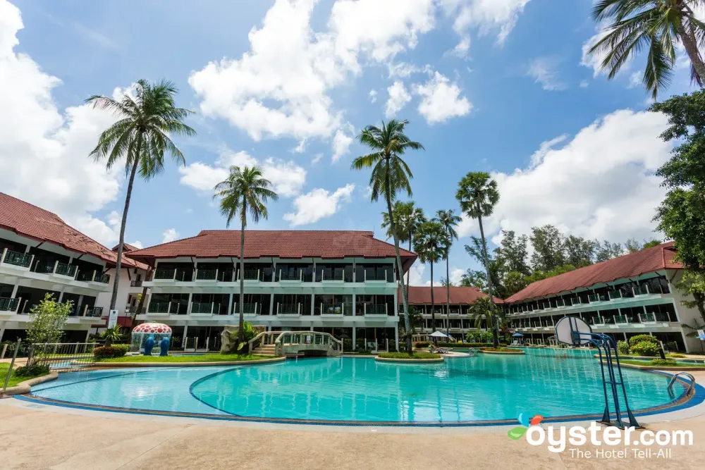 Amora Beach Resort Review: What To REALLY Expect If You Stay | Oyster.com