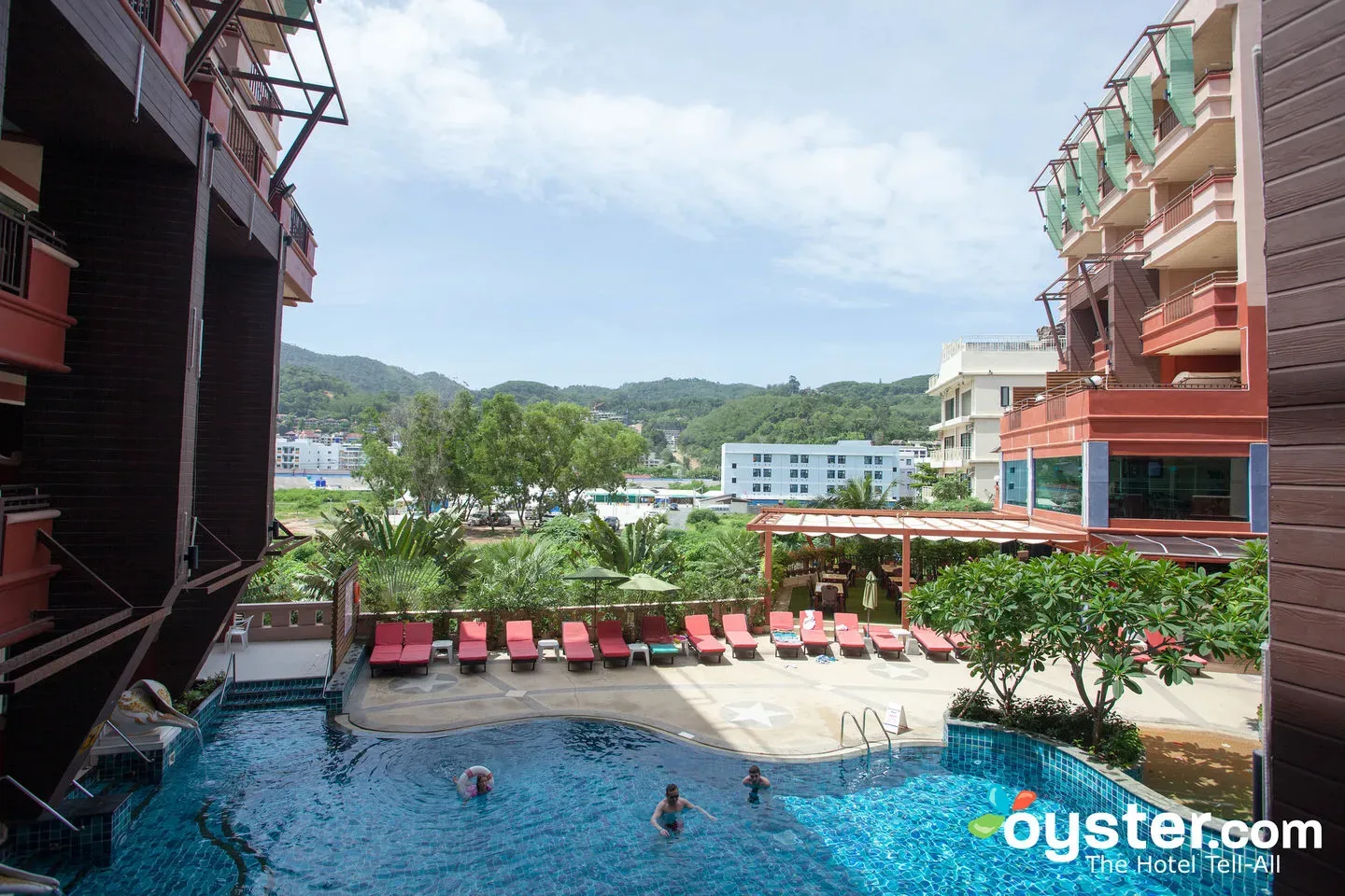 Blue Ocean Resort Review: What To REALLY Expect If You Stay