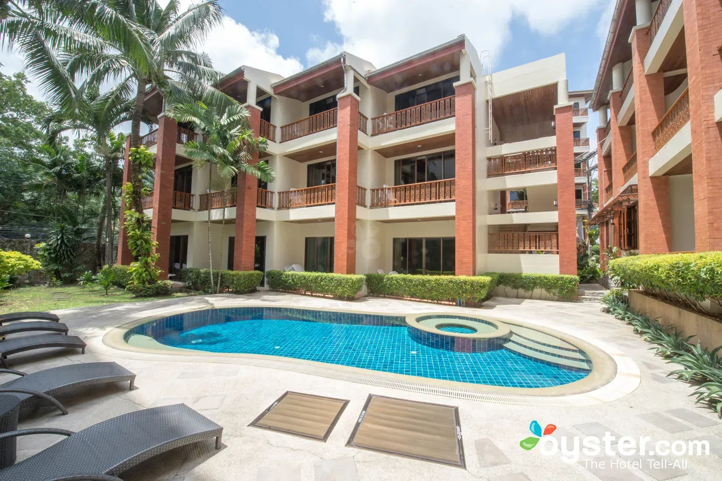 Sun Hill Hotel Review: What To REALLY Expect If You Stay | Oyster.com