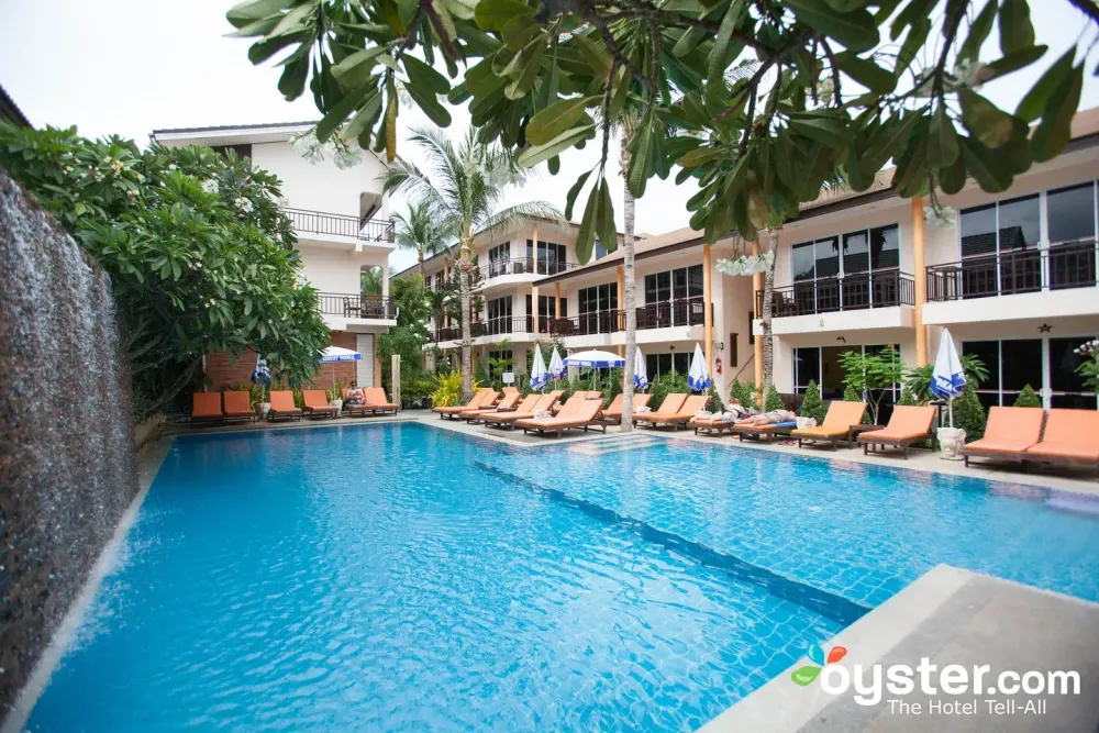 Ark Bar Beach Resort Review: What To REALLY Expect If You Stay