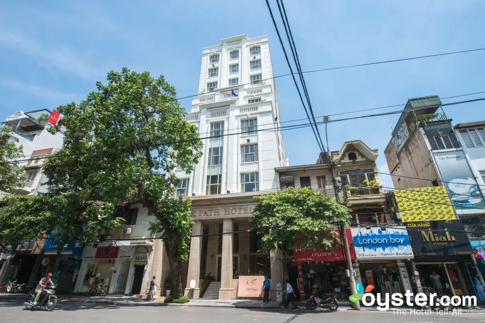 Silk Path Hotel Review: What To REALLY Expect If You Stay