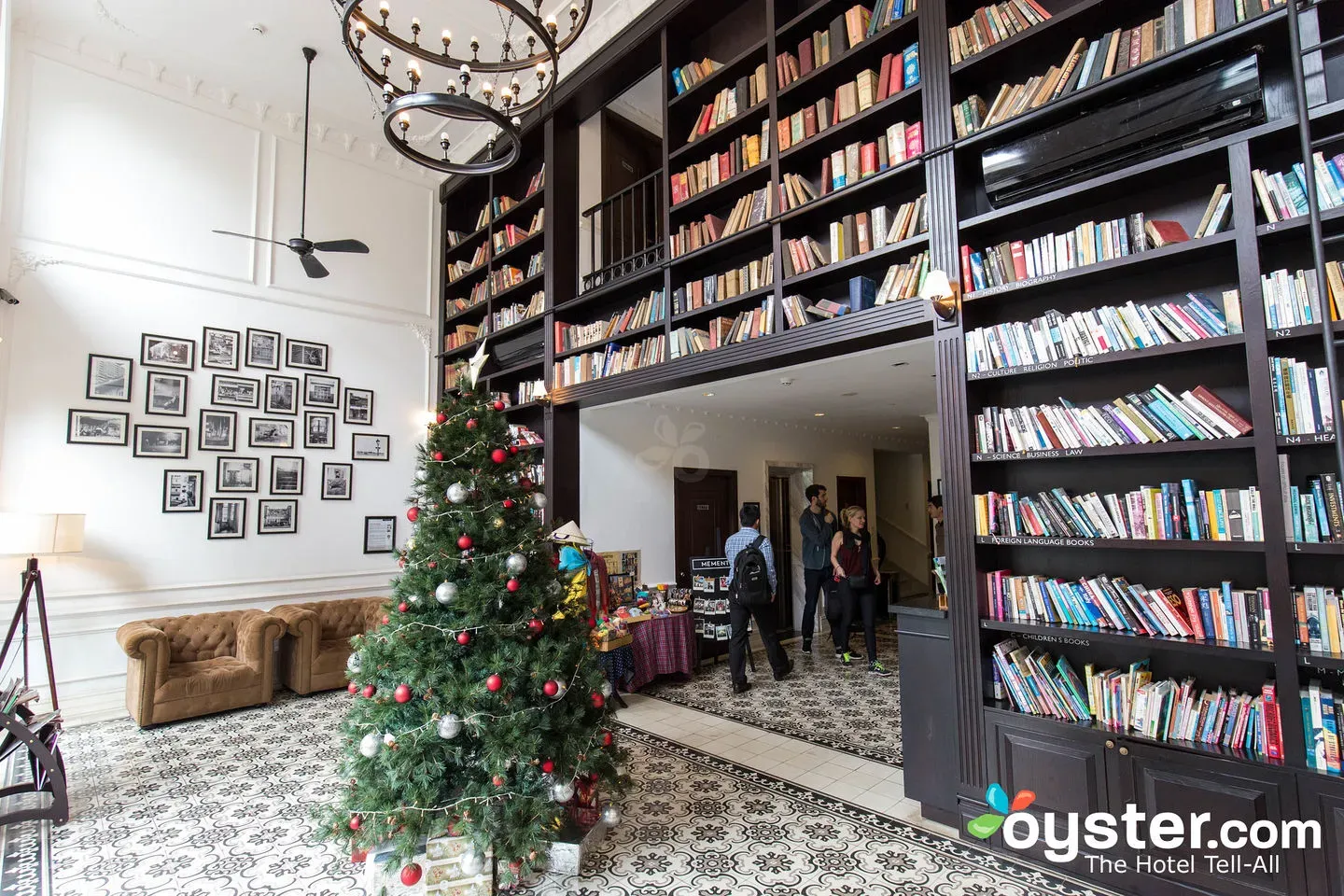 The Alcove Library Hotel Review: What To REALLY Expect If You Stay ...