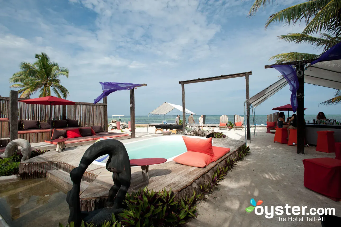 Kama Lounge & Bistro Bar Review: What To REALLY Expect If You Stay