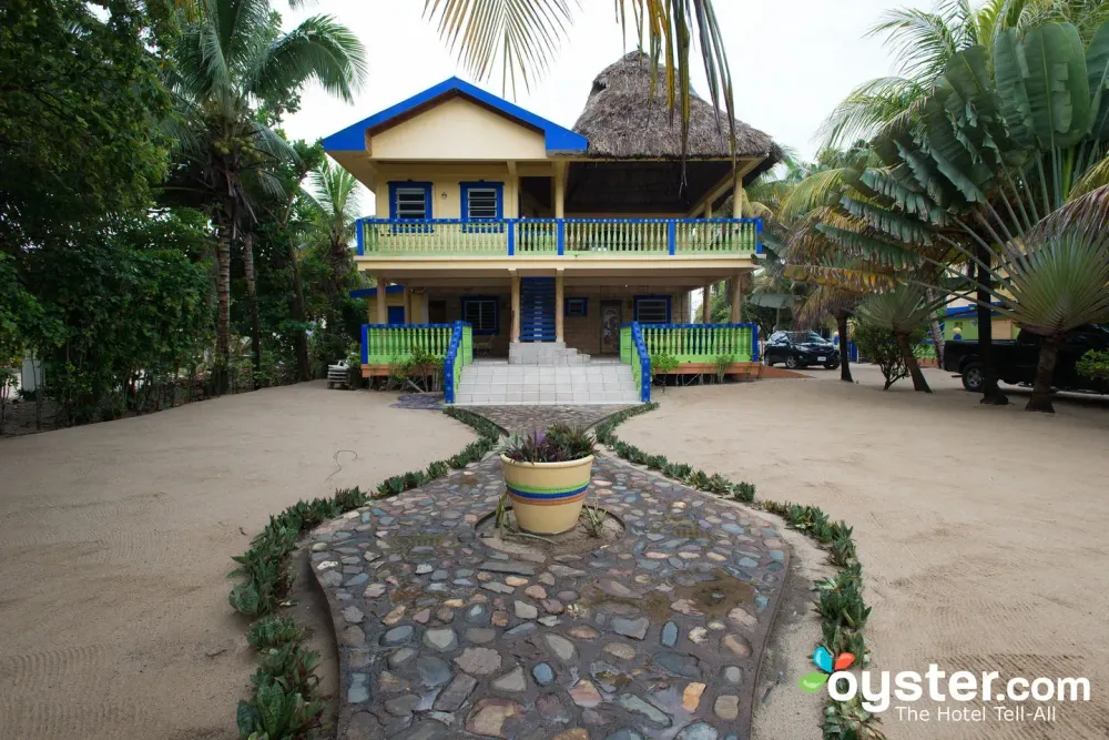 Coconut Row Review: What To REALLY Expect If You Stay