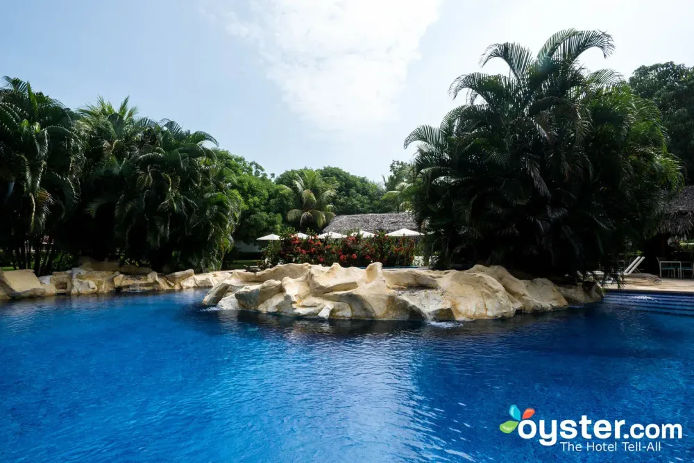 Playa Azul Hotels & Resorts | Oyster.com Hotel Reviews