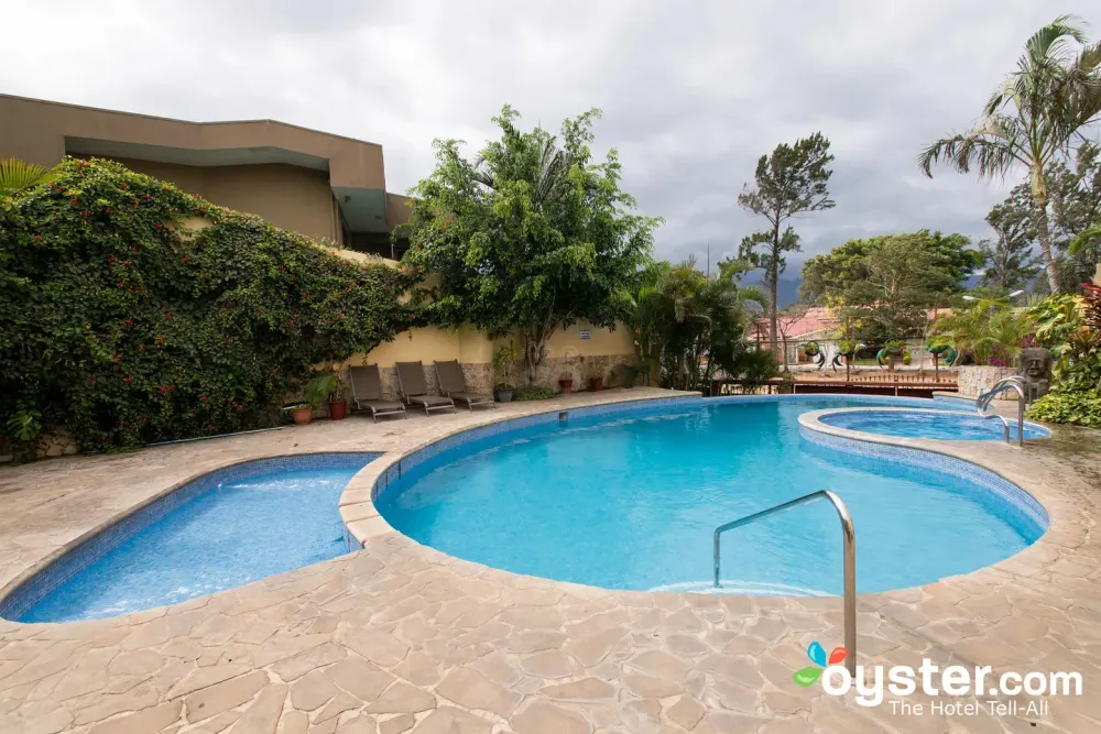 Adventure Inn Review: What To REALLY Expect If You Stay | Oyster.com