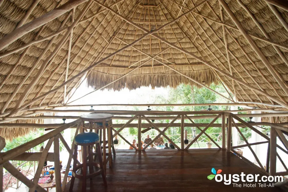 La Lancha Lodge Review: What To REALLY Expect If You Stay