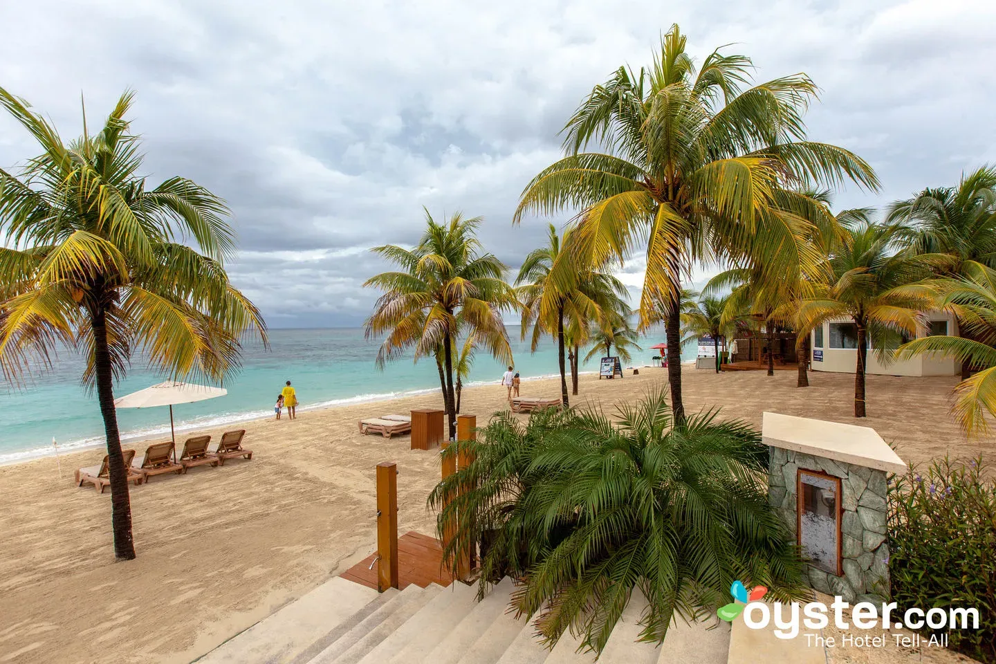 Grand Roatan Caribbean Resort Review: What To REALLY Expect If You Stay