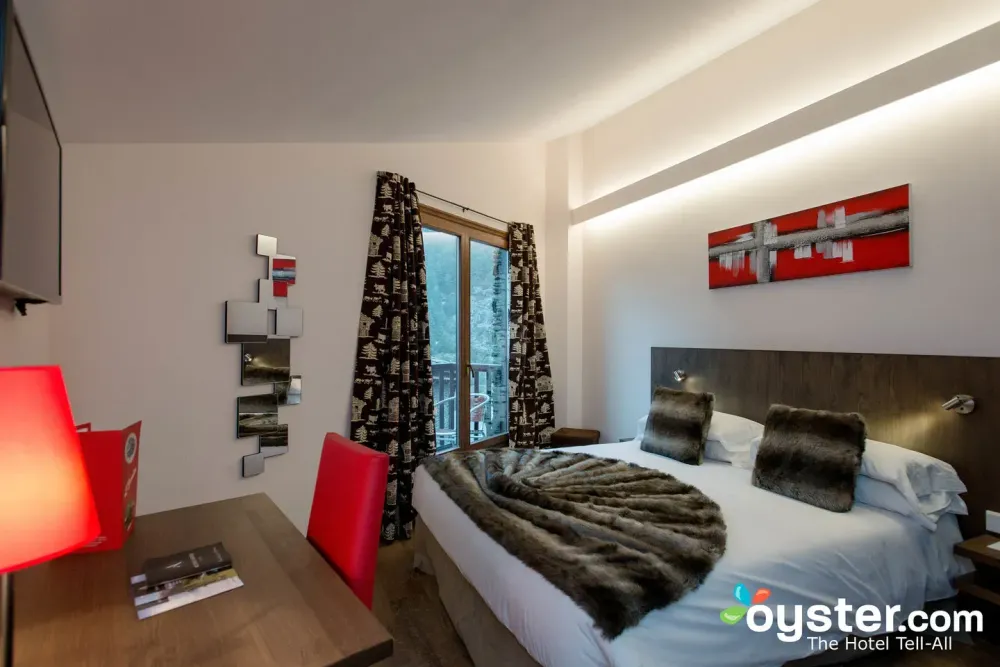 Hotel L'Ermita Review: What To REALLY Expect If You Stay