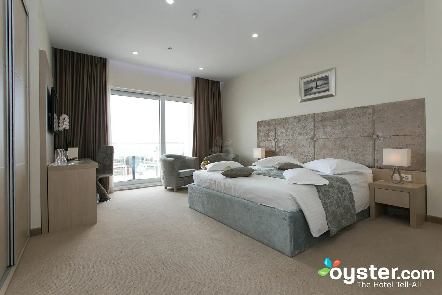 Hotel Fanat Review: What To REALLY Expect If You Stay