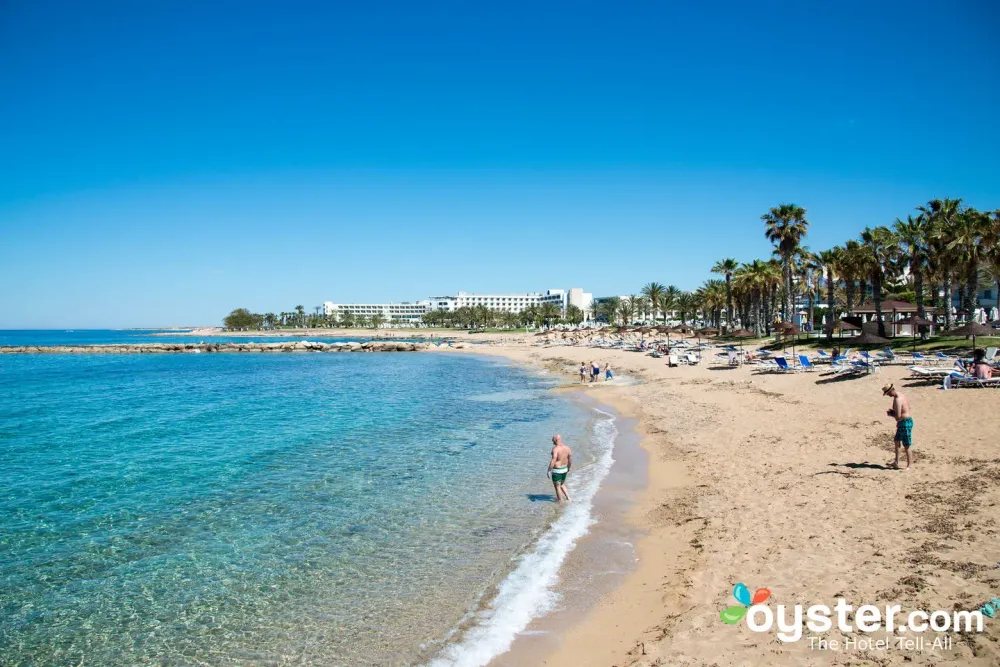 Leonardo Plaza Cypria Maris Beach Hotel & Spa Review: What To REALLY ...