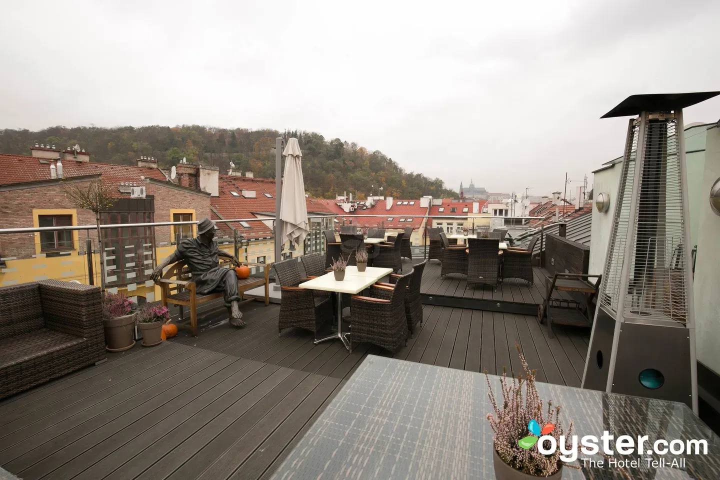 Hotel Julian Review: What To REALLY Expect If You Stay