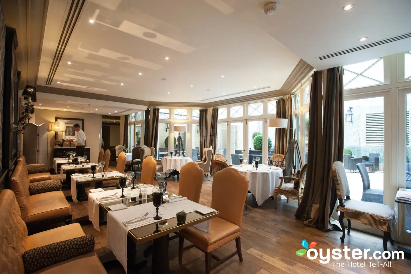 Castille Paris Review: What To REALLY Expect If You Stay