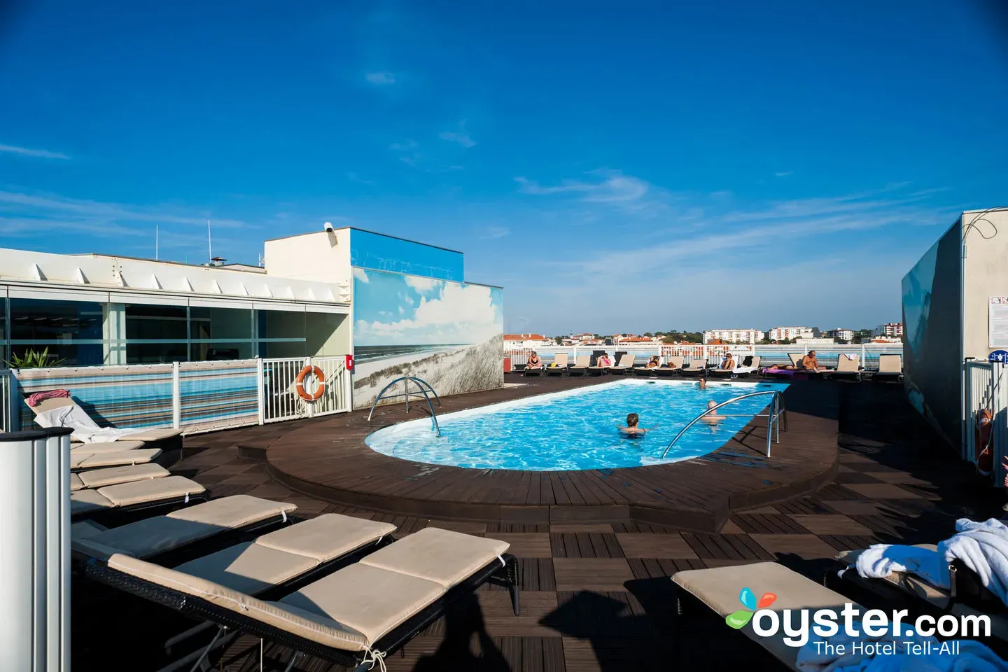 Radisson Blu Hotel Review: What To REALLY Expect If You Stay