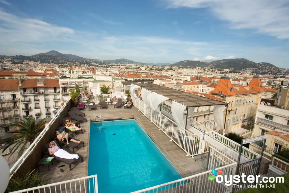 Splendid Hotel & Spa Review: What To REALLY Expect If You Stay