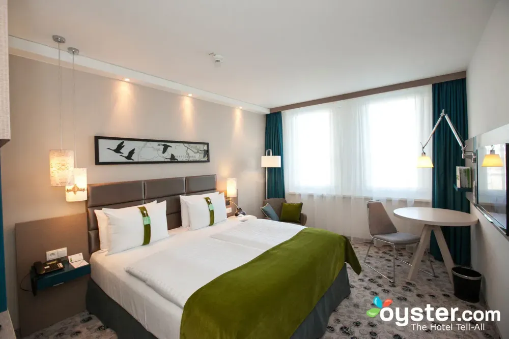 Holiday Inn Berlin - City East Side Review: What To REALLY Expect If ...