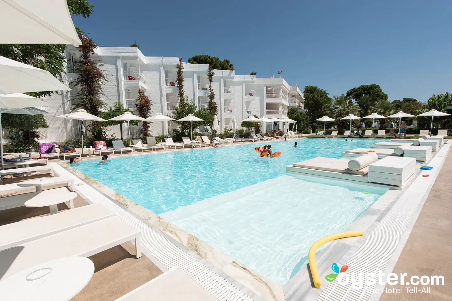 Marathon Beach Resort Review: What To REALLY Expect If You Stay