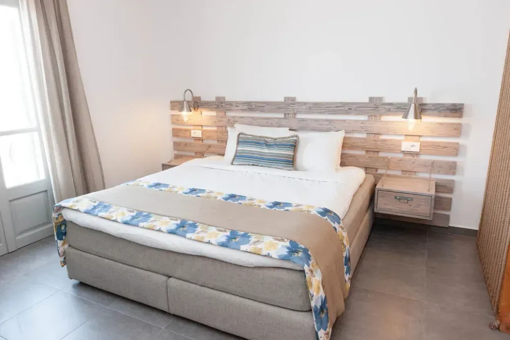 Calderas Dolphin Suites Review: What To REALLY Expect If You Stay