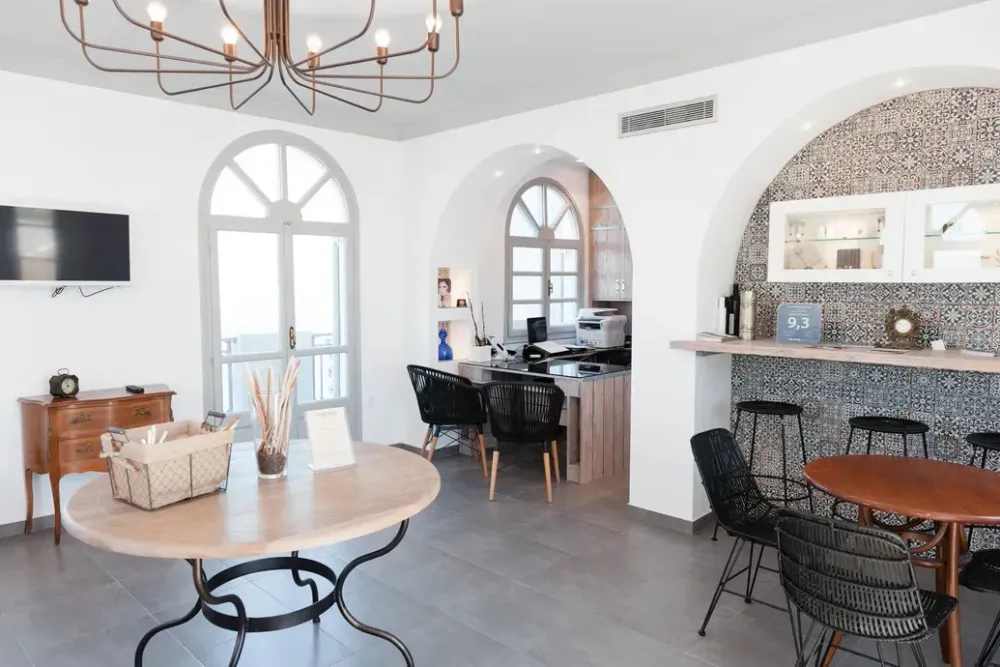 Calderas Dolphin Suites Review: What To REALLY Expect If You Stay