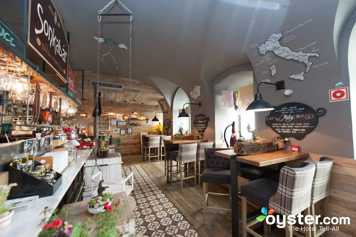 Hotel Zenit Budapest Palace Review: What To REALLY Expect If You Stay