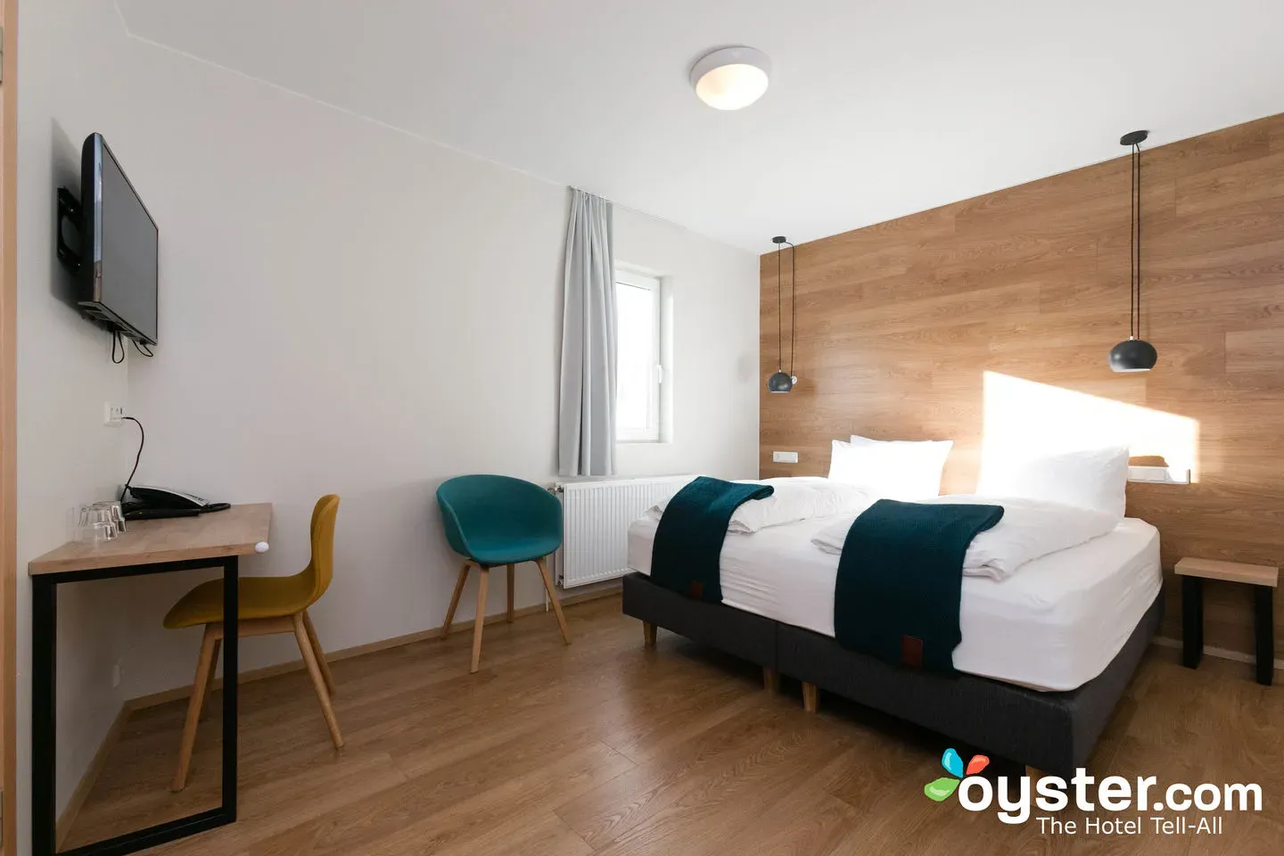 Stracta Hotel Review: What To REALLY Expect If You Stay