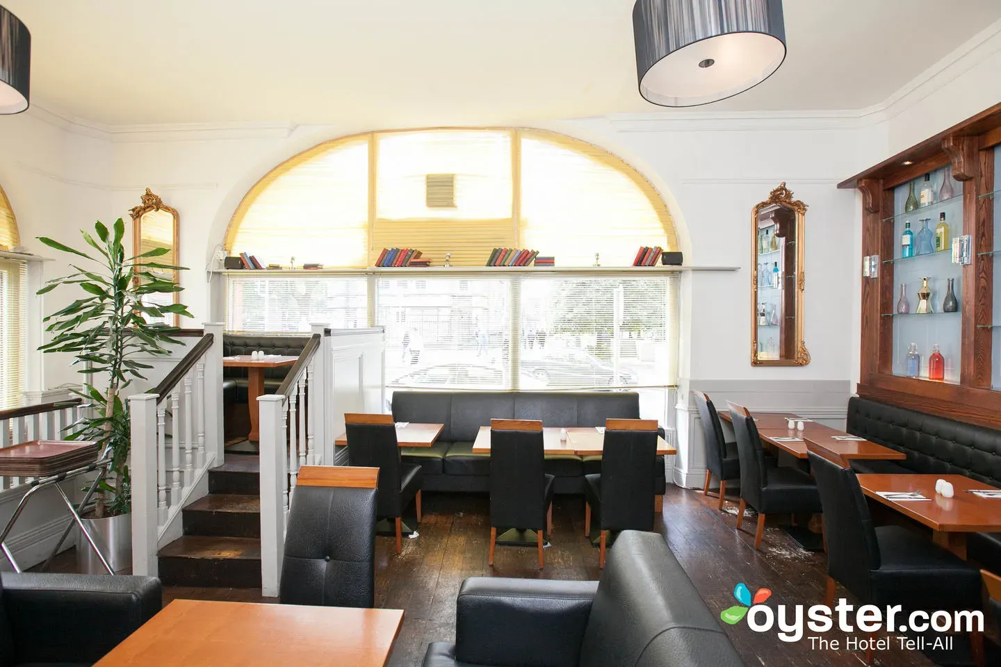 Harding Hotel Review: What To REALLY Expect If You Stay | Oyster.com