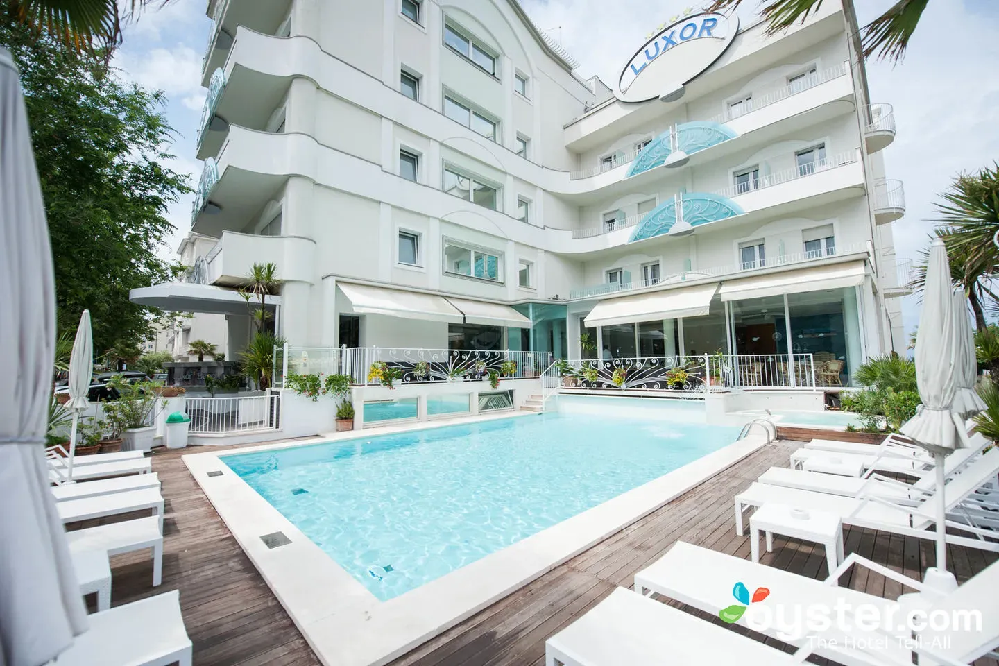 Hotel Luxor Beach Review: What To REALLY Expect If You Stay | Oyster.com