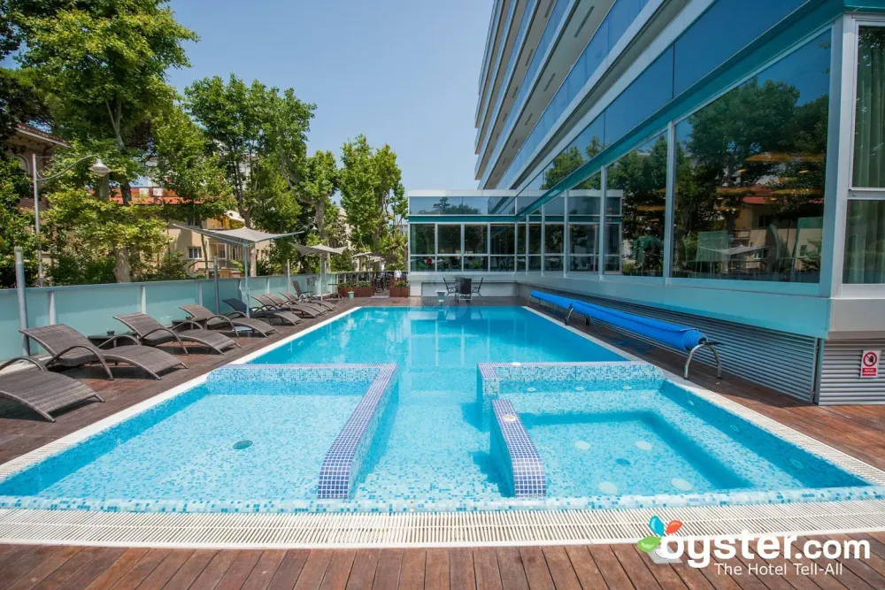 Aqua Hotel Review: What To REALLY Expect If You Stay