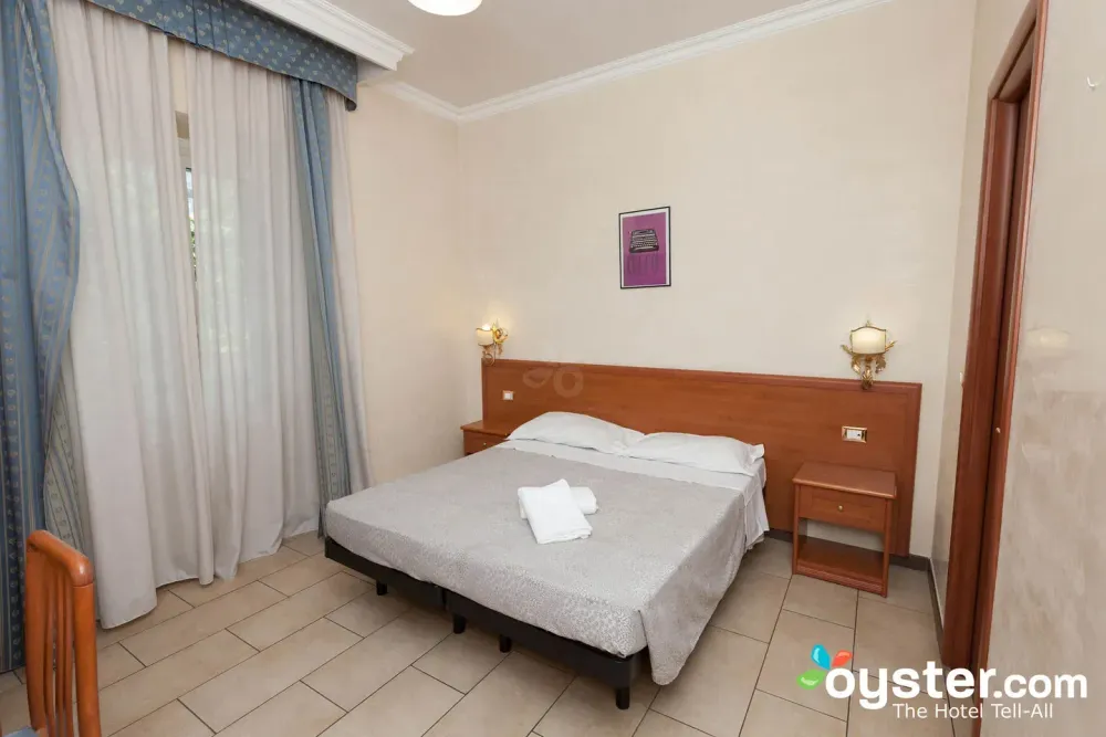 Cesar Palace Guesthouse Review: What To REALLY Expect If You Stay