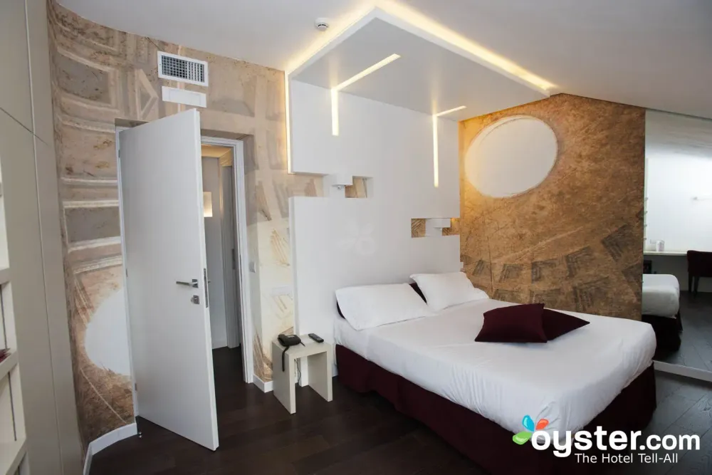 Hotel Abruzzi Review: What To REALLY Expect If You Stay