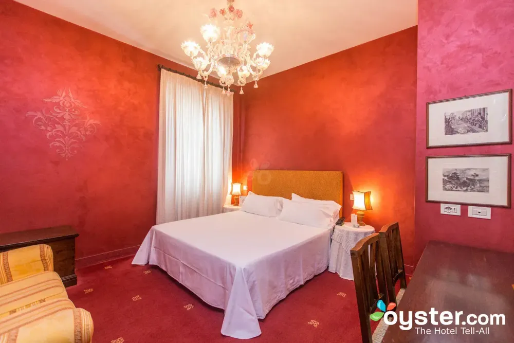 Hotel Columbia Review: What To REALLY Expect If You Stay