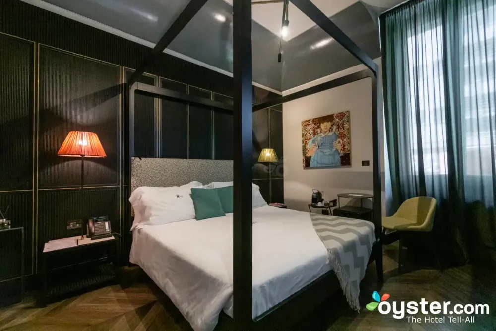 The H'All Tailor Suite Review: What To REALLY Expect If You Stay