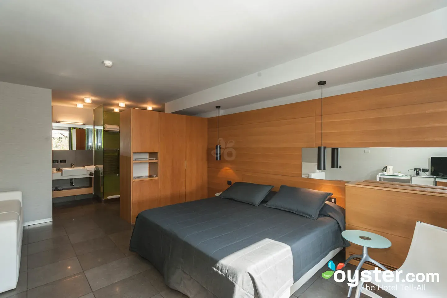 Hotel Zone Review: What To REALLY Expect If You Stay | Oyster.com