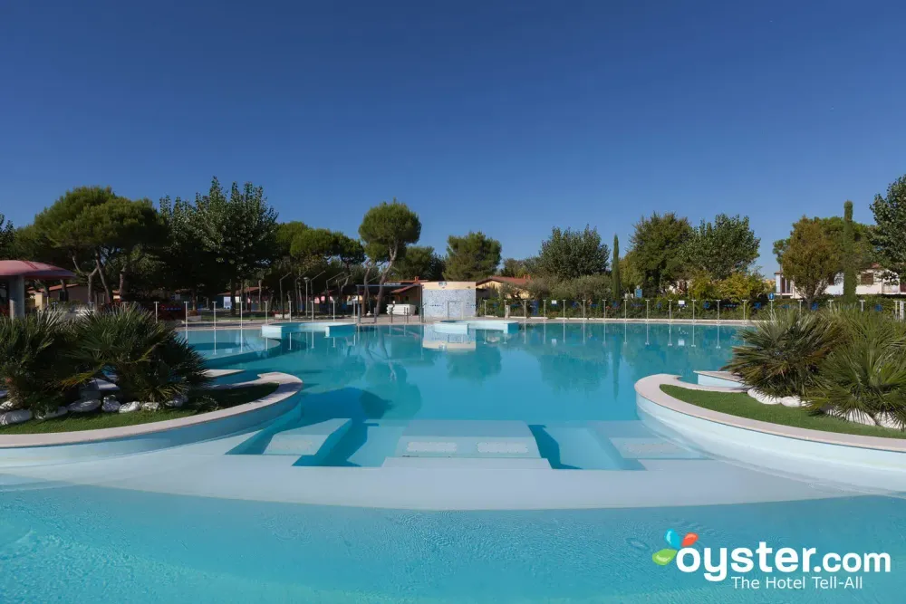 Numanablu Family Resort & Camping Review: What To REALLY Expect If You Stay