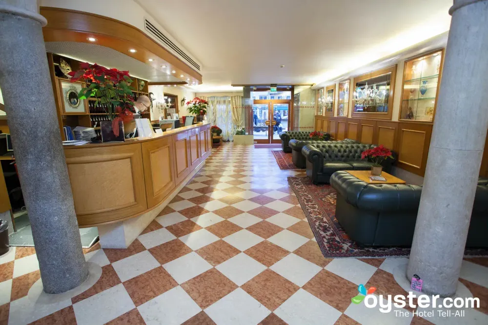 Hotel Rialto Review: What To REALLY Expect If You Stay