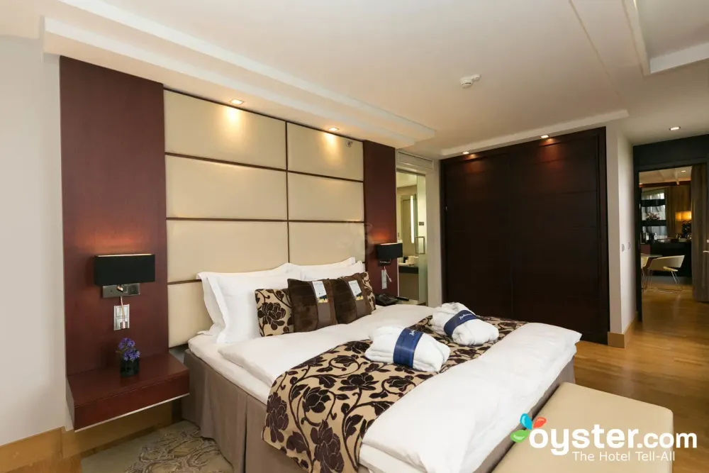 Radisson Blu Elizabete Hotel Review: What To REALLY Expect If You Stay