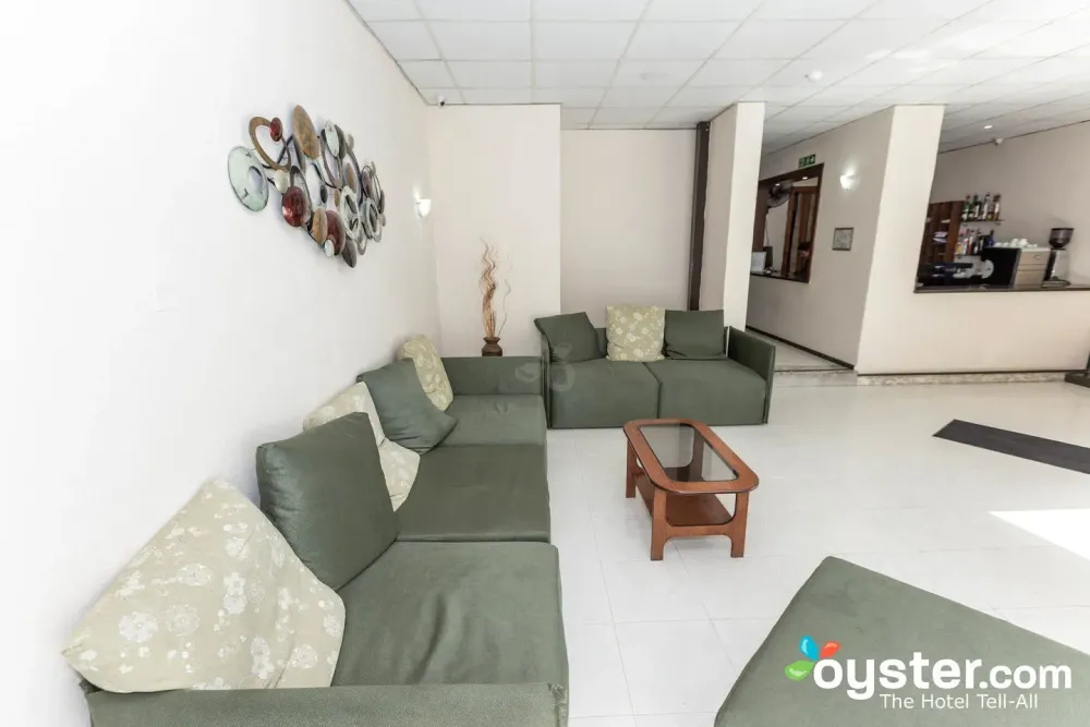 Relax Inn Hotel Review: What To REALLY Expect If You Stay