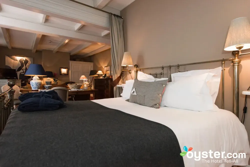 Hotel Seven one Seven Review: What To REALLY Expect If You Stay ...