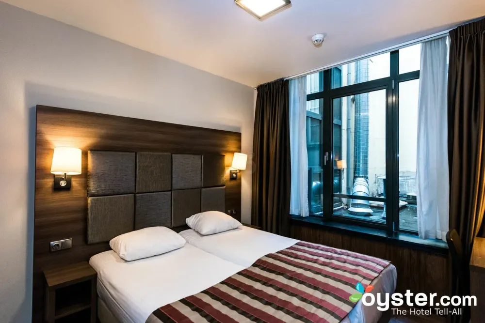 Hotel Cordial Review: What To REALLY Expect If You Stay