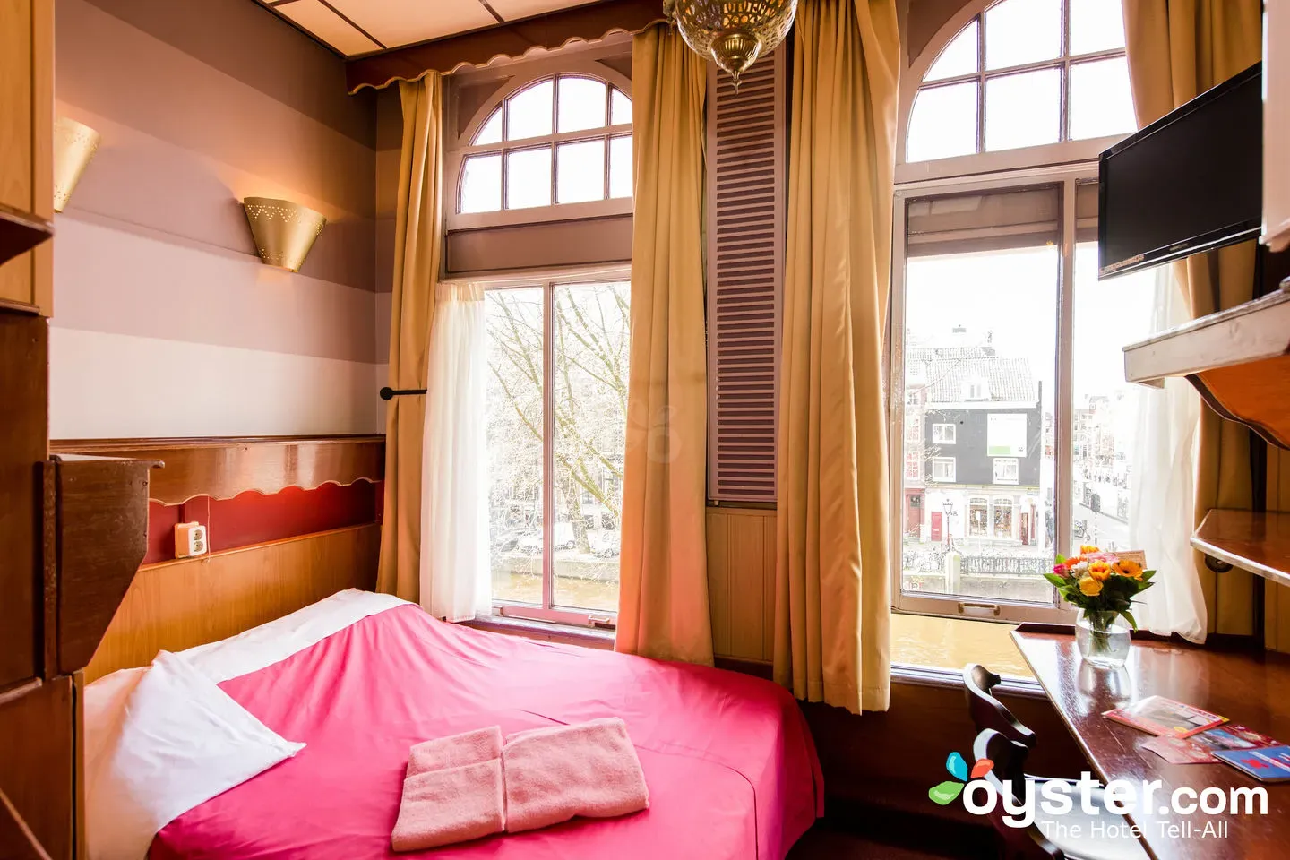 Hotel Nadia Review: What To REALLY Expect If You Stay