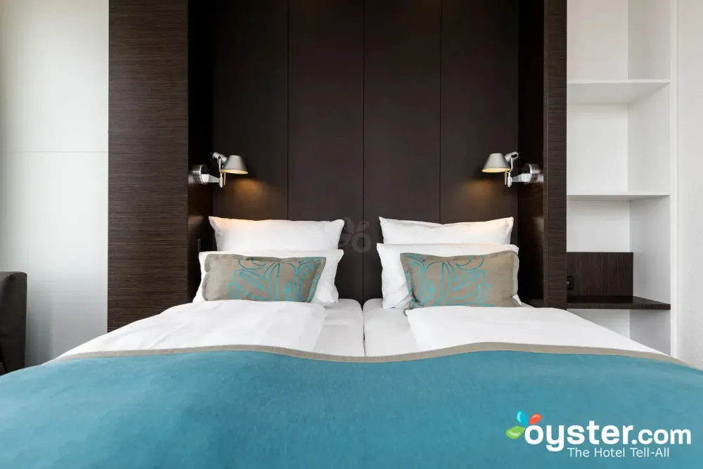 Motel One Amsterdam Review: What To REALLY Expect If You Stay