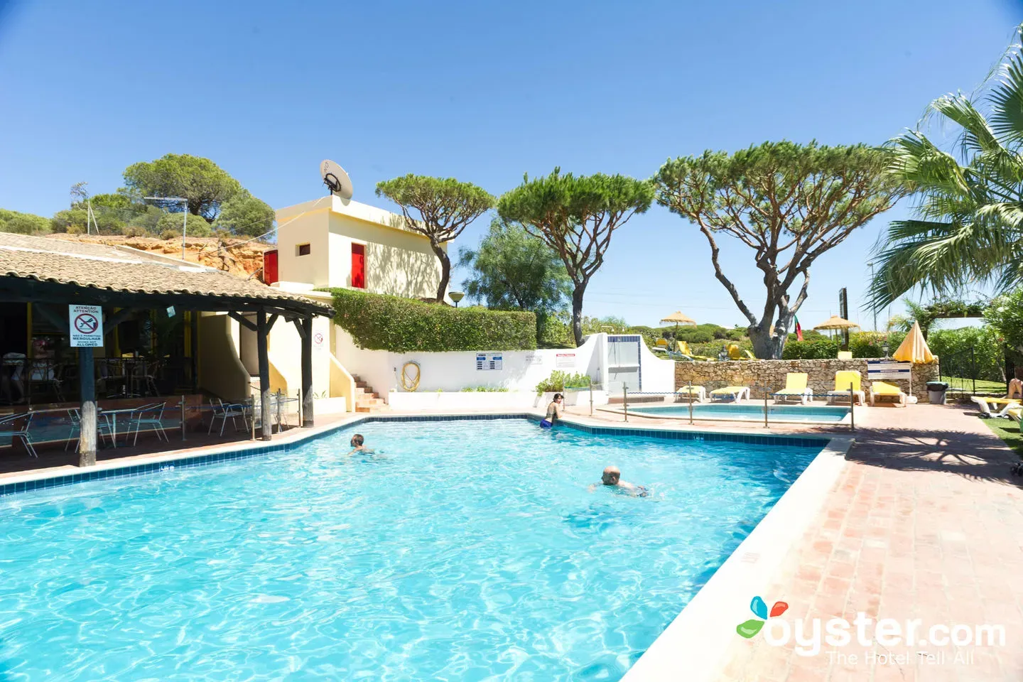 Pinhal do Sol Hotel Review: What To REALLY Expect If You Stay