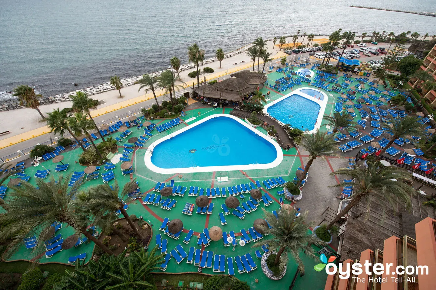 Sunset Beach Club Review: What To REALLY Expect If You Stay | Oyster.com