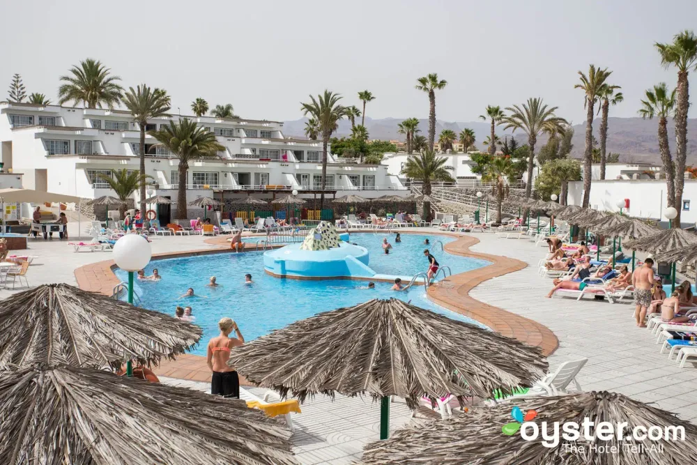 Bungalows Vista Oasis Apartments Review: What To REALLY Expect If You ...
