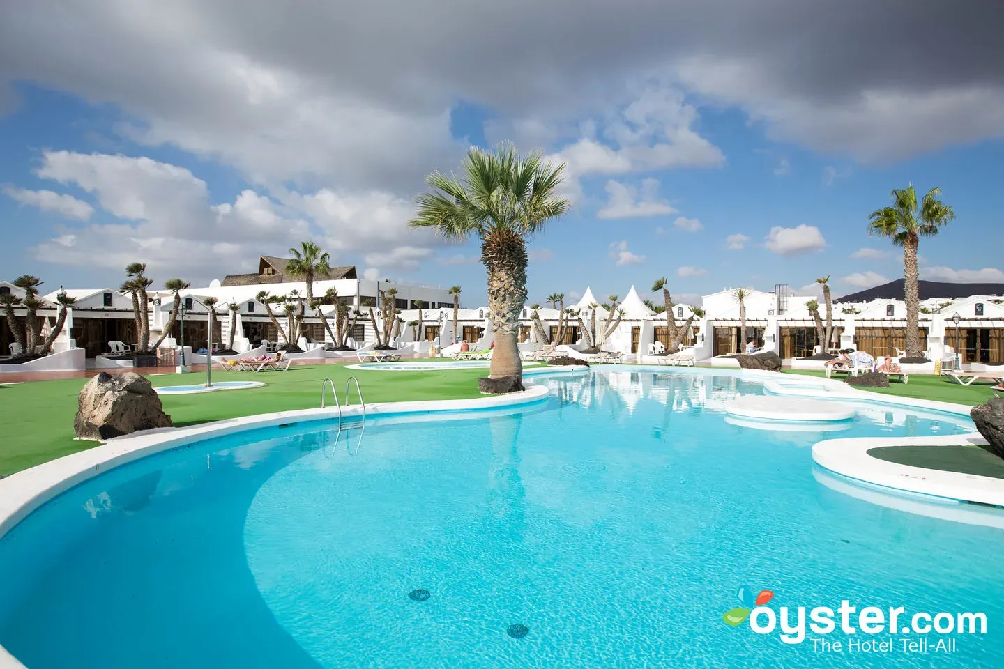 Sands Beach Resort Review: What To REALLY Expect If You Stay | Oyster.com