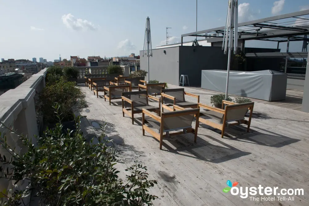 Alma Barcelona Review: What To REALLY Expect If You Stay