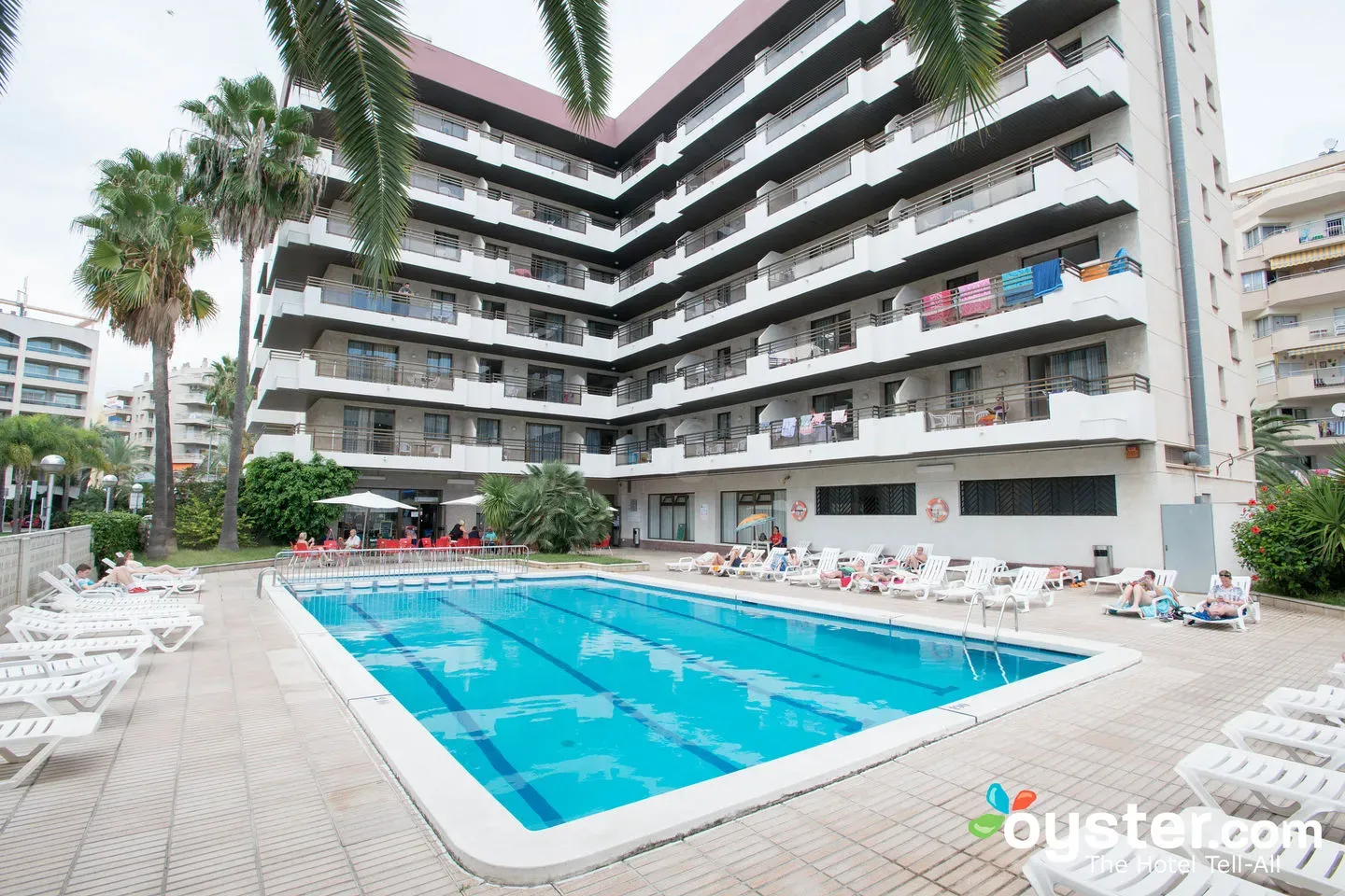 Apartaments CYE Salou Review: What To REALLY Expect If You Stay ...
