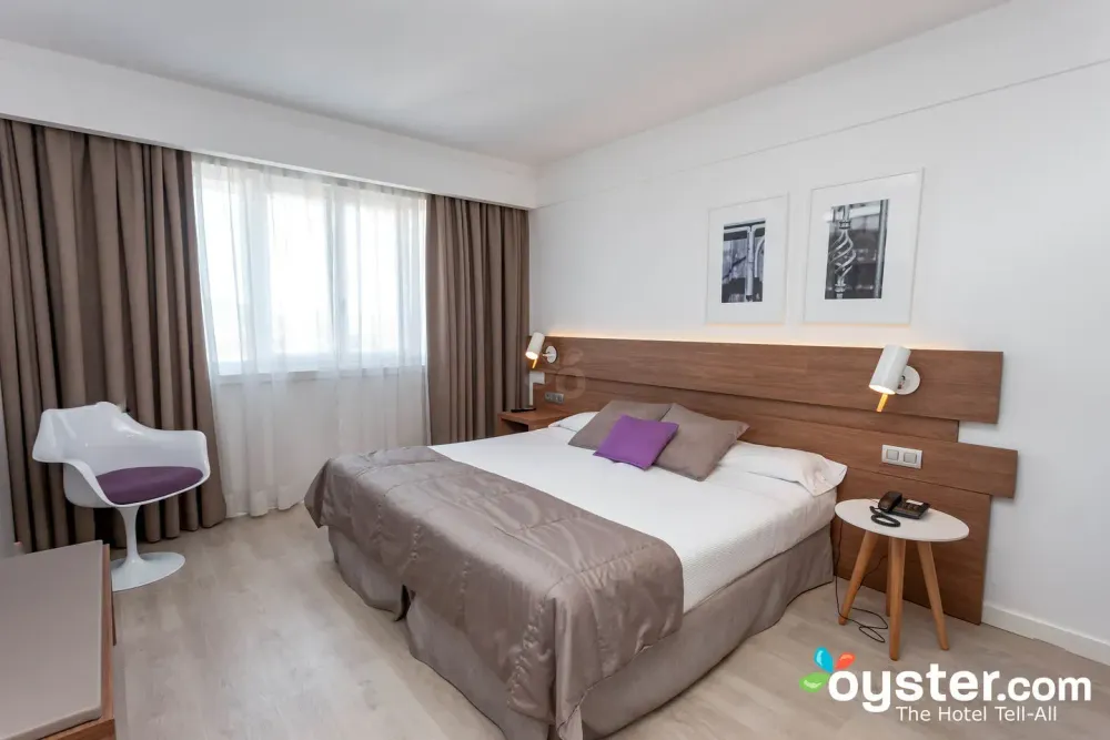 Hotel Gelmirez Review: What To REALLY Expect If You Stay