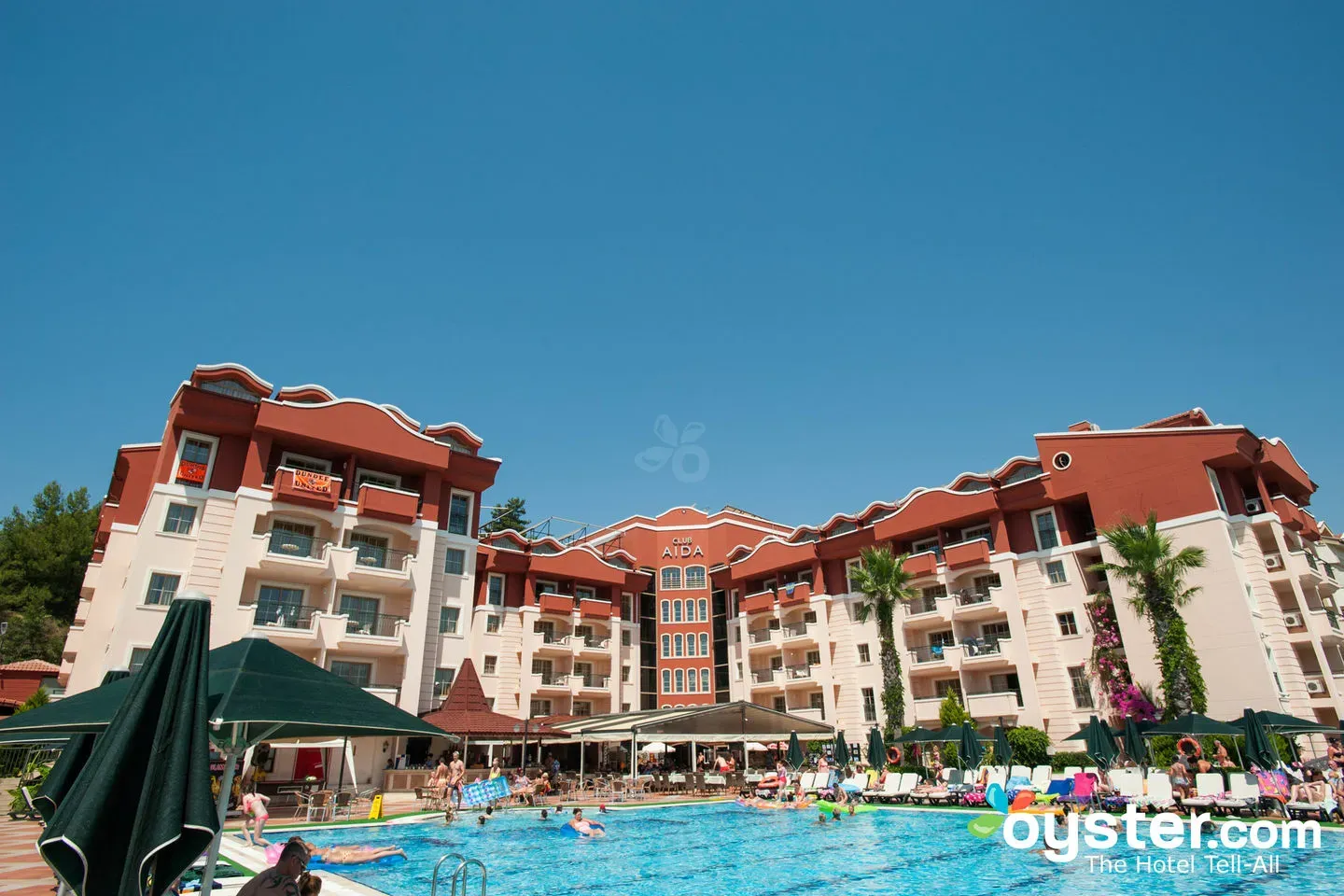 Club Aida Review: What To REALLY Expect If You Stay