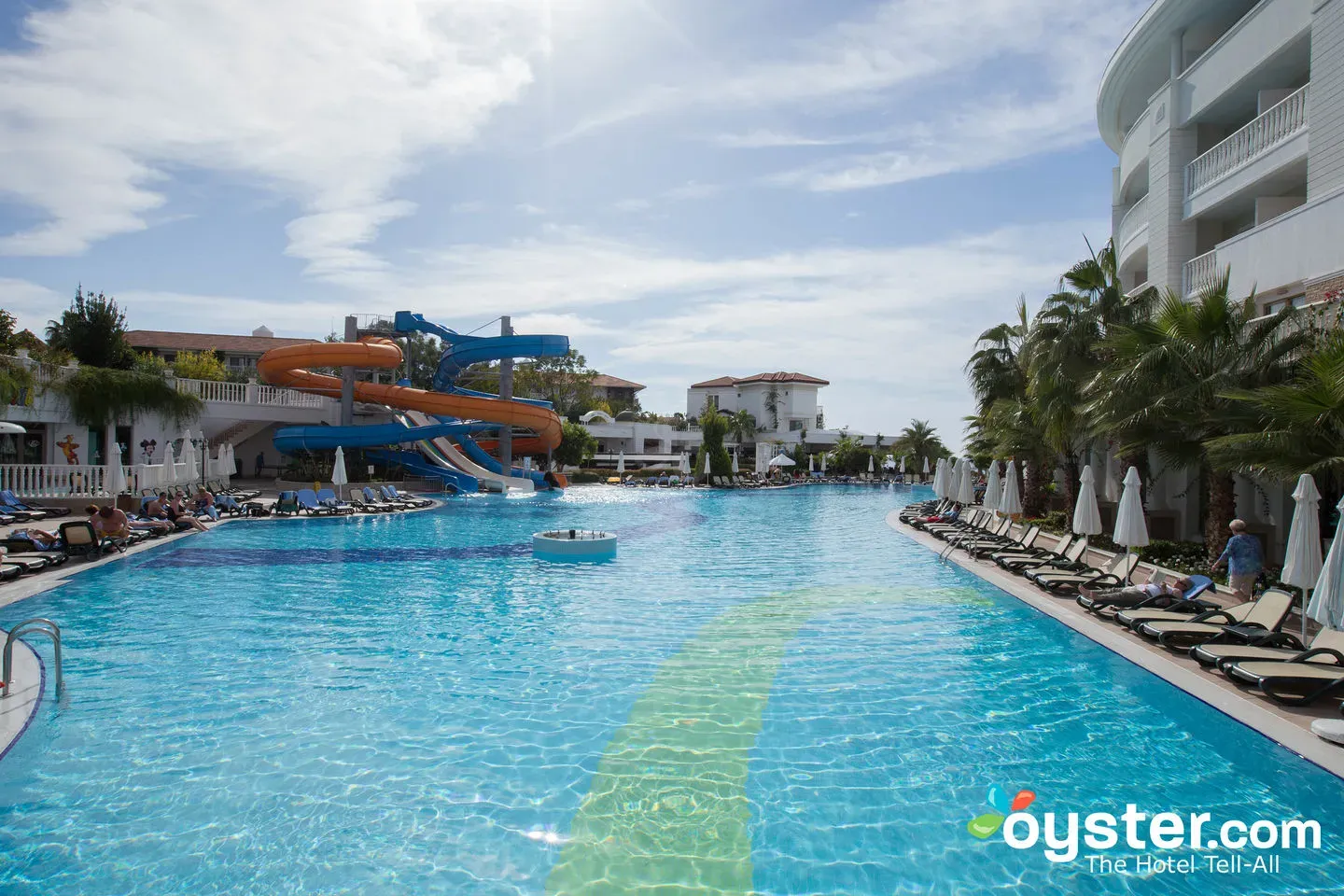 Alba Queen Hotel Review: What To REALLY Expect If You Stay | Oyster.com